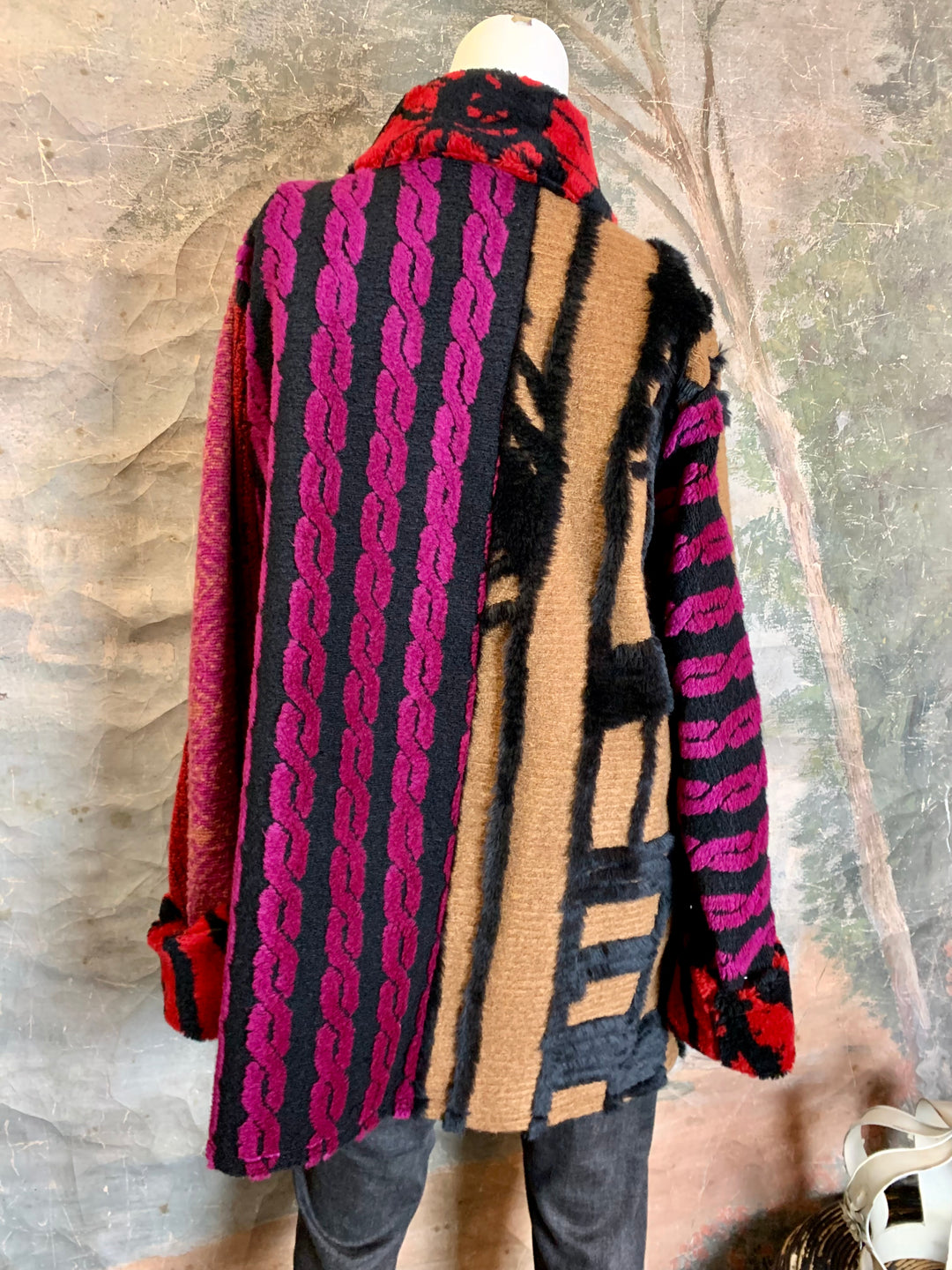 Lee Andersen – Absolutely Abigail's